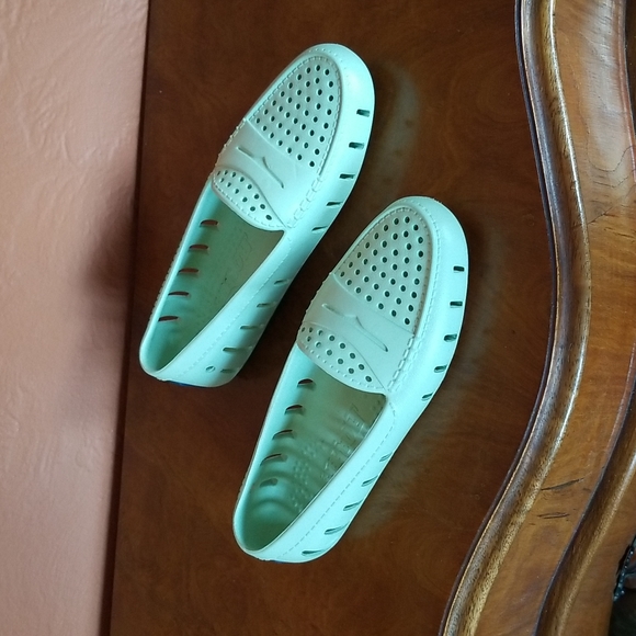Floaters | Shoes | Floaters Posh Driver Mint Green Rubber Slip Ons ...